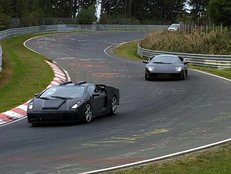 High-Resolution Lamborghini L140 Photos