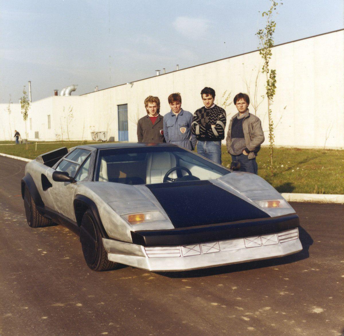 Lamborghini Countach Evoluzione Guide & History | LamboCARS.com