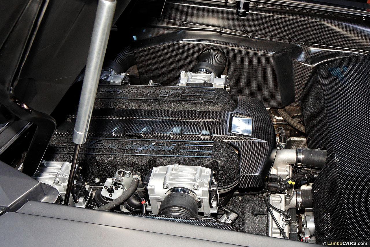 High-Resolution Lamborghini Reventón Photos