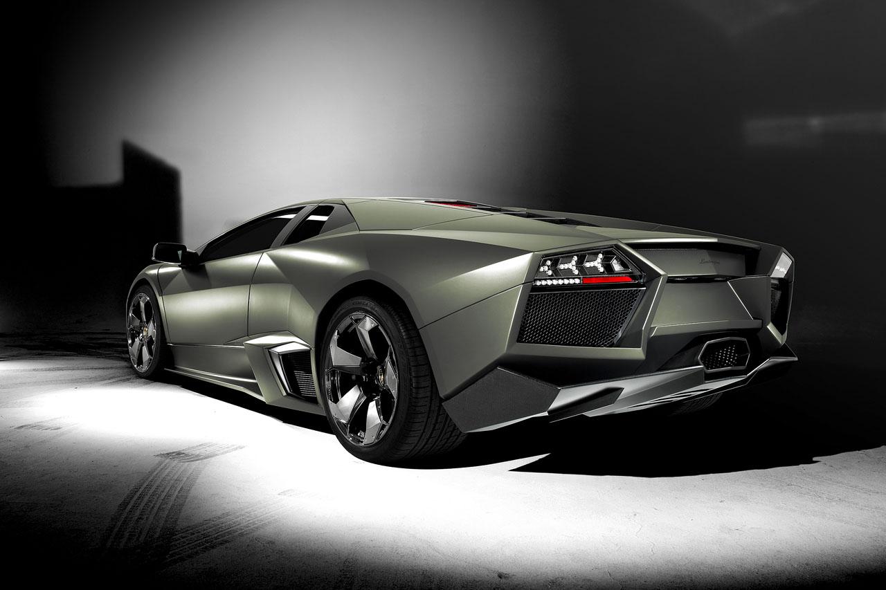 High-Resolution Lamborghini Reventón Photos