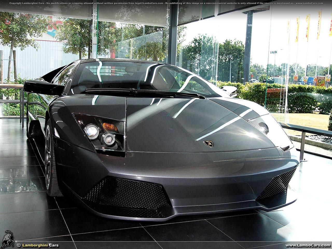 High-Resolution Lamborghini Murciélago LP640 Photos
