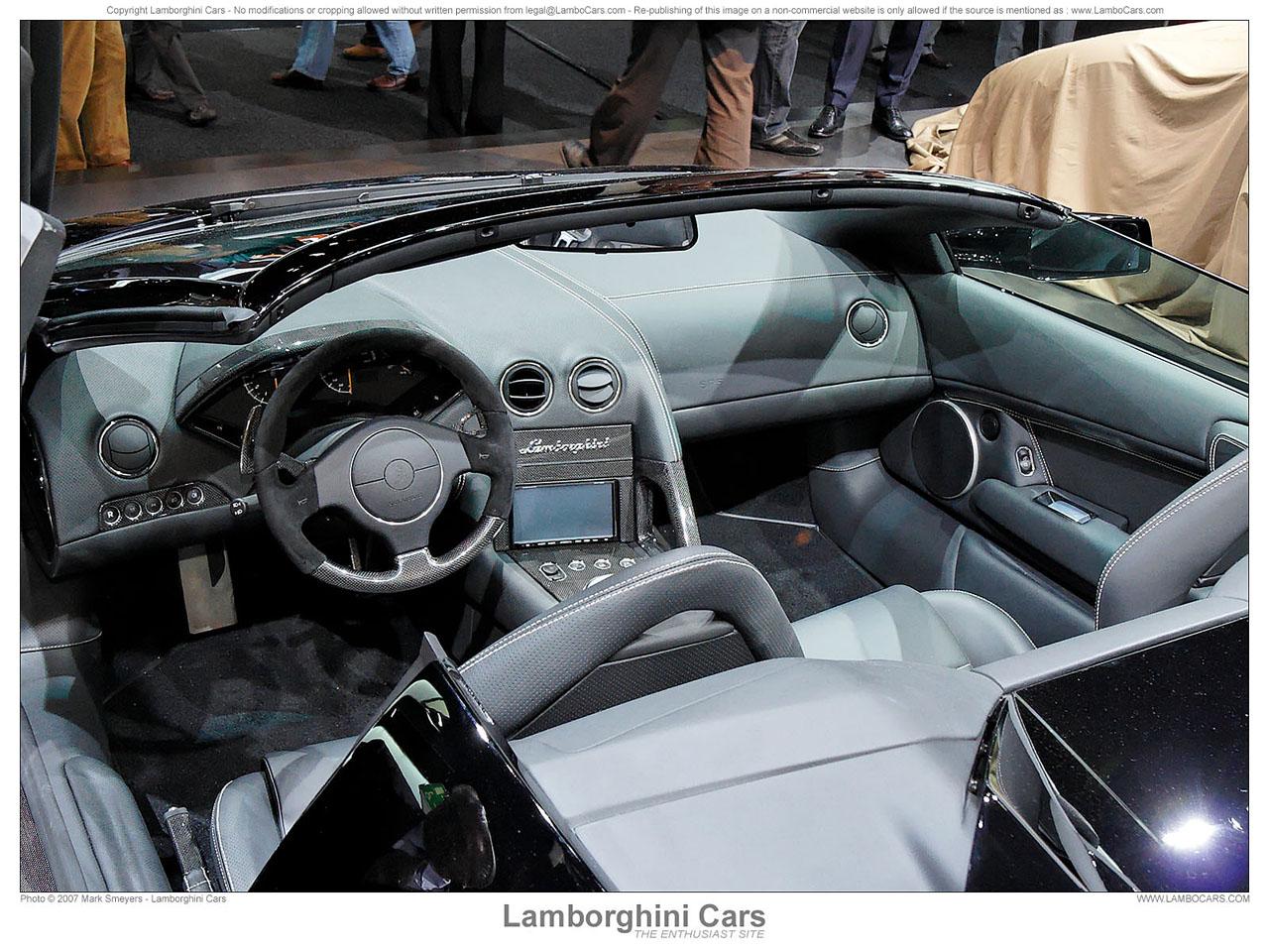 High-Resolution Lamborghini Murciélago LP640 Photos