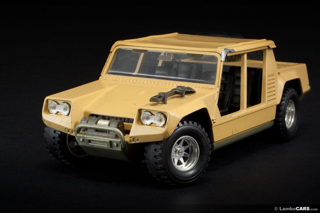 High-Resolution Lamborghini Cheetah Photos