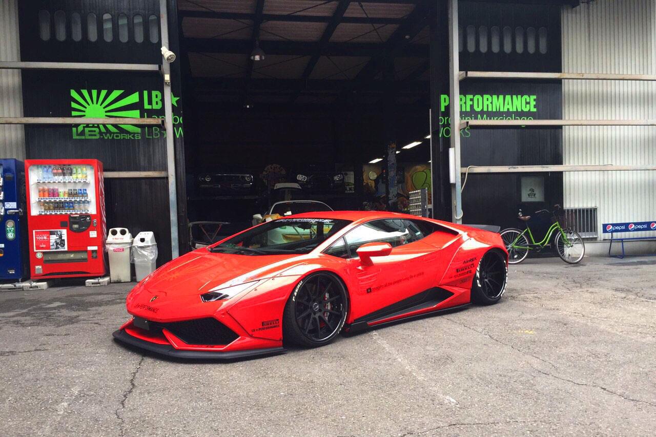 High-Resolution Lamborghini Huracan Photos