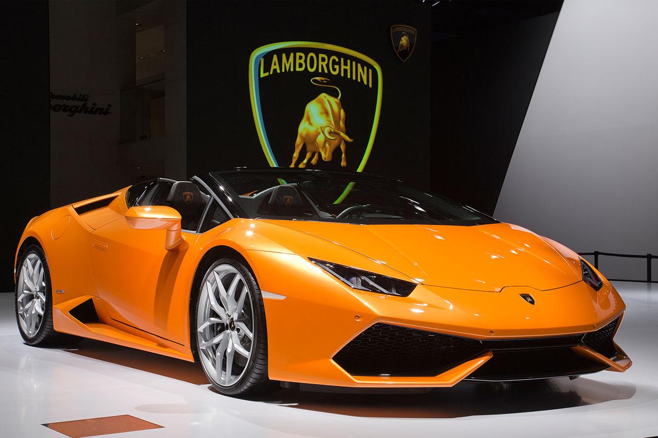 Lamborghini Aventador Guide & History | LamboCARS.com
