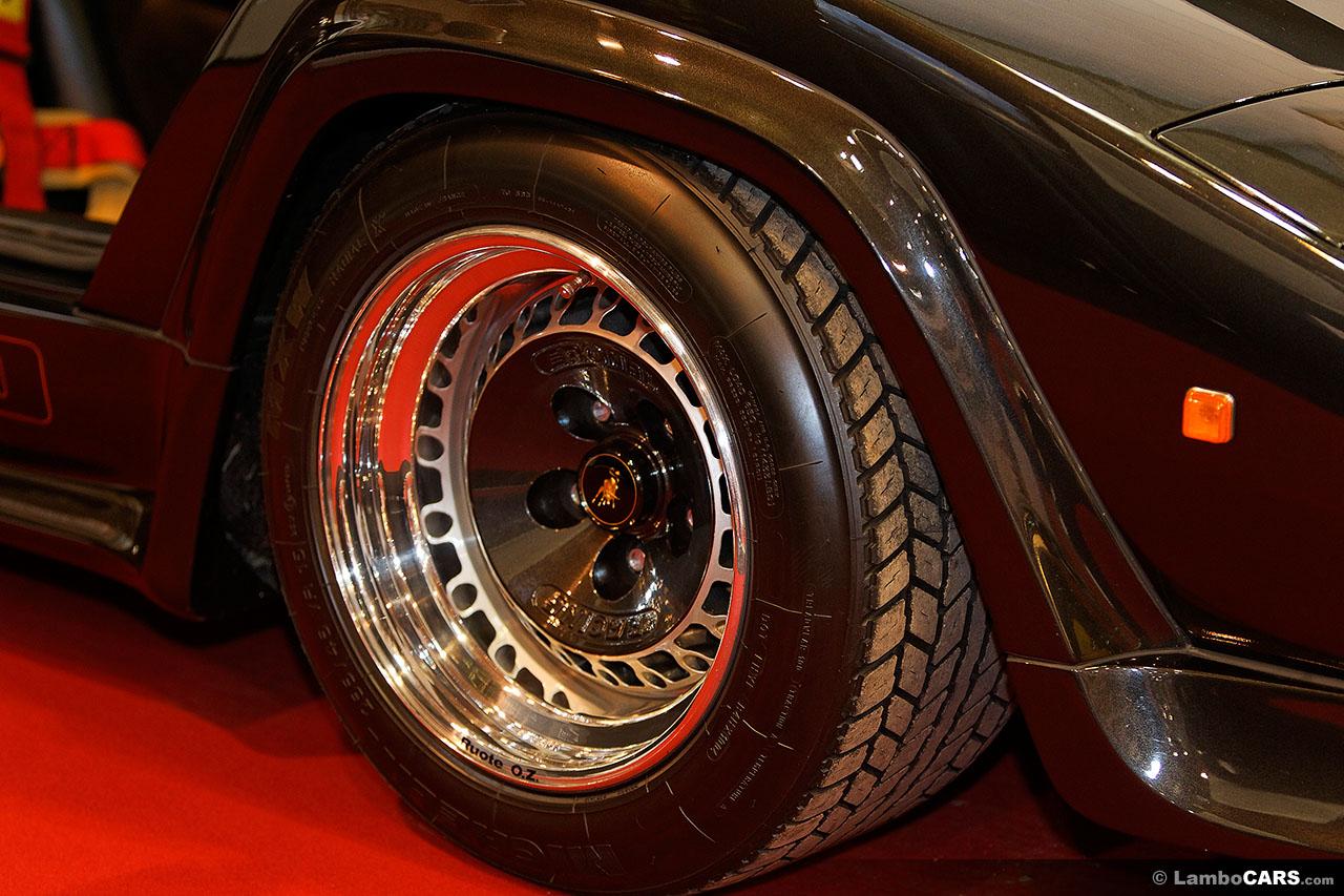 Lamborghini Countach Turbo S Guide & History | LamboCARS.com