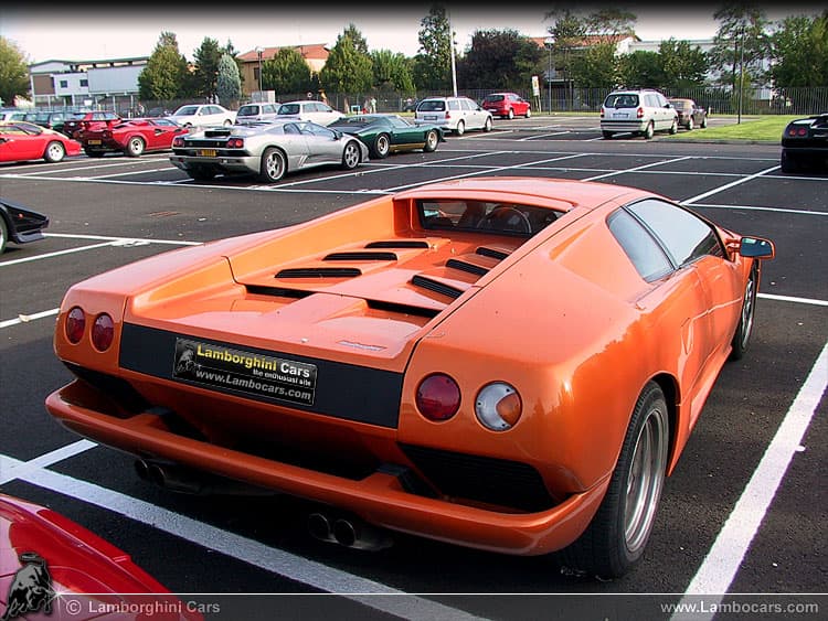 High-Resolution Lamborghini Diablo Photos