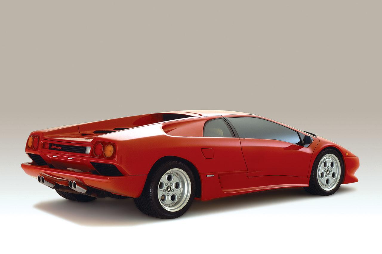 High-Resolution Lamborghini Diablo Photos