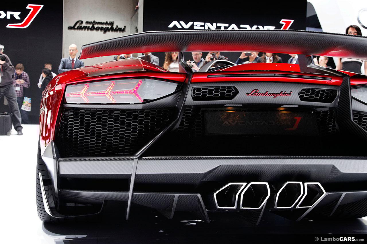 High-Resolution Lamborghini Aventador J Photos