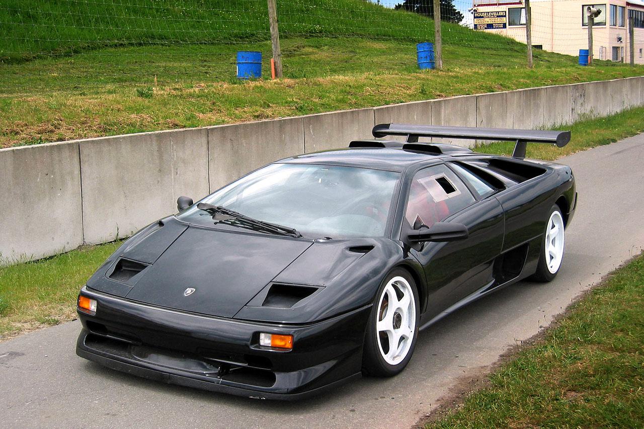 High-Resolution Lamborghini Diablo SV-R Photos