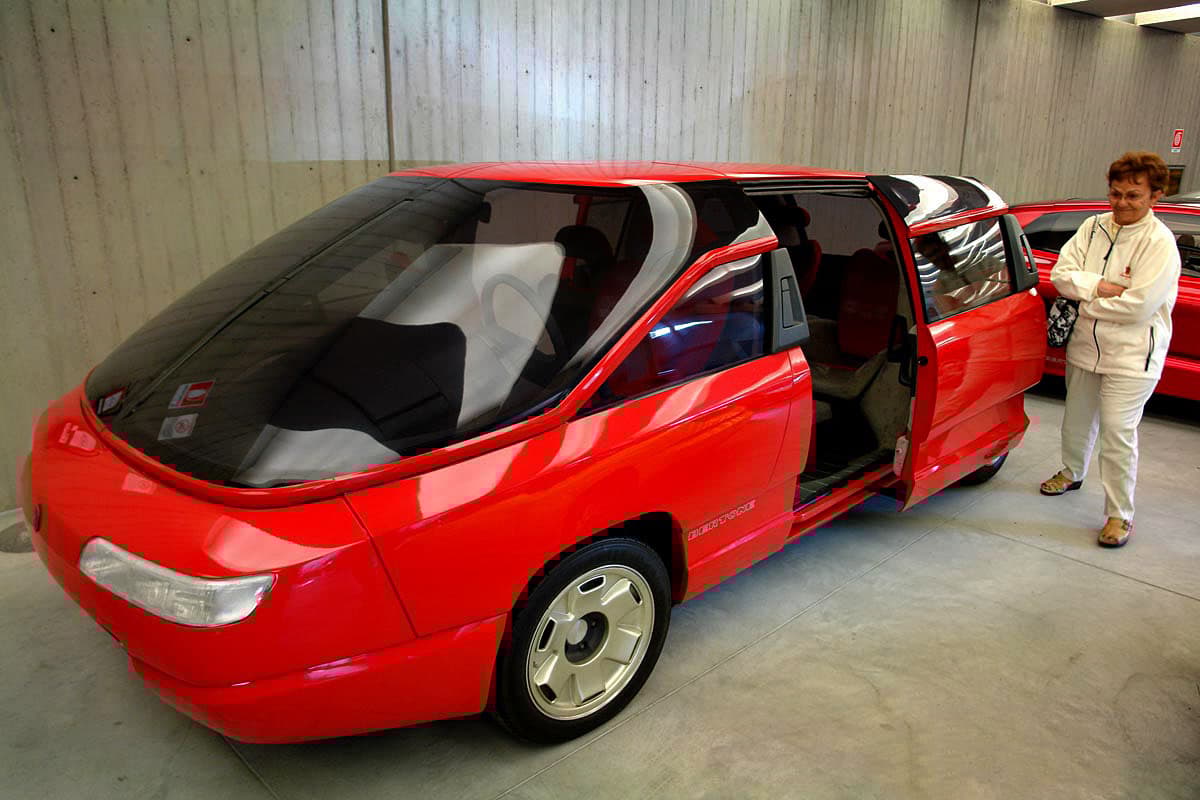 Lamborghini Minivan: Bertone Genesis Guide & History | LamboCARS.com