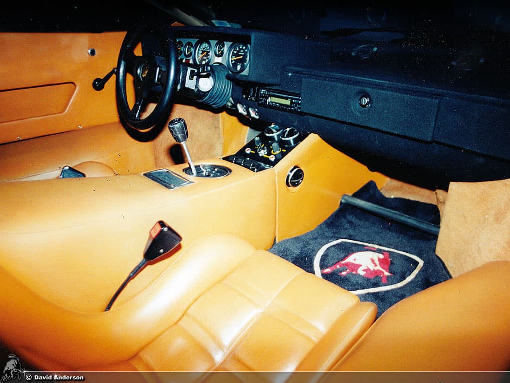High-Resolution Lamborghini Countach LP400 S Photos