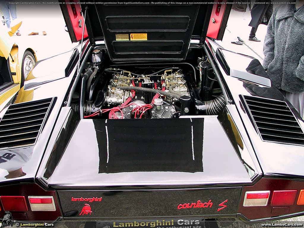 High-Resolution Lamborghini Countach LP400 S Photos