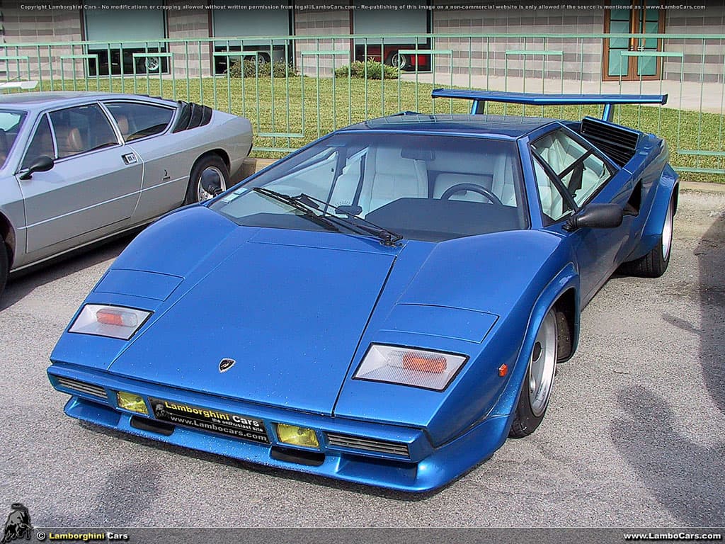 High-Resolution Lamborghini Countach LP400 S Photos