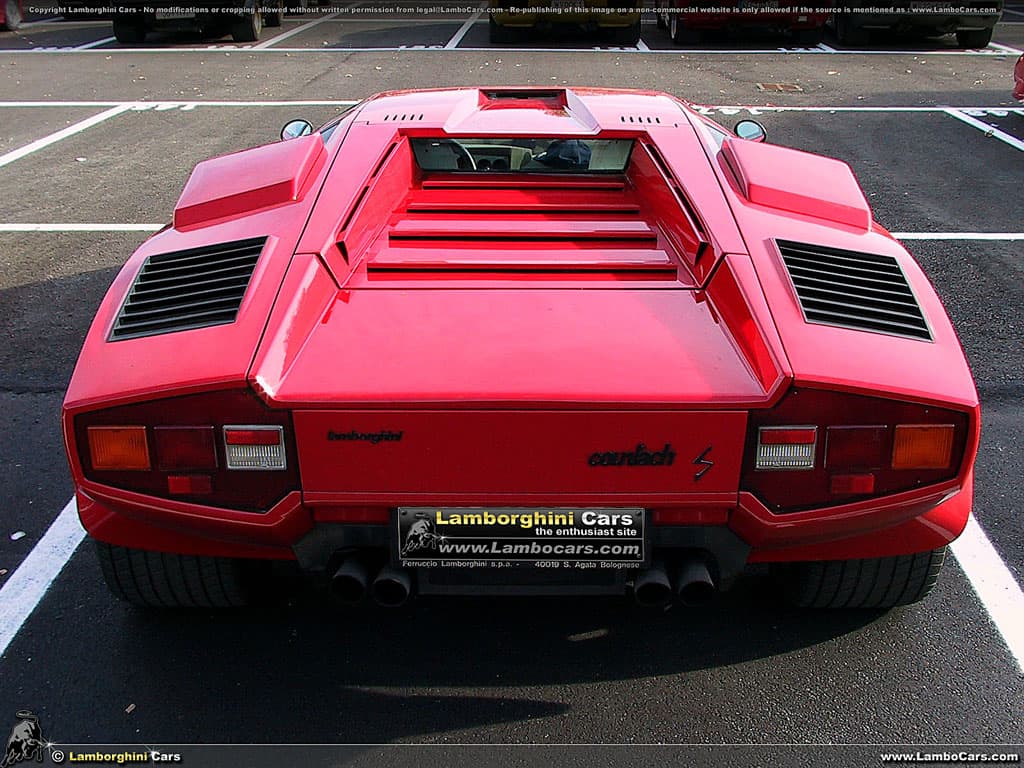 High-Resolution Lamborghini Countach LP400 S Photos
