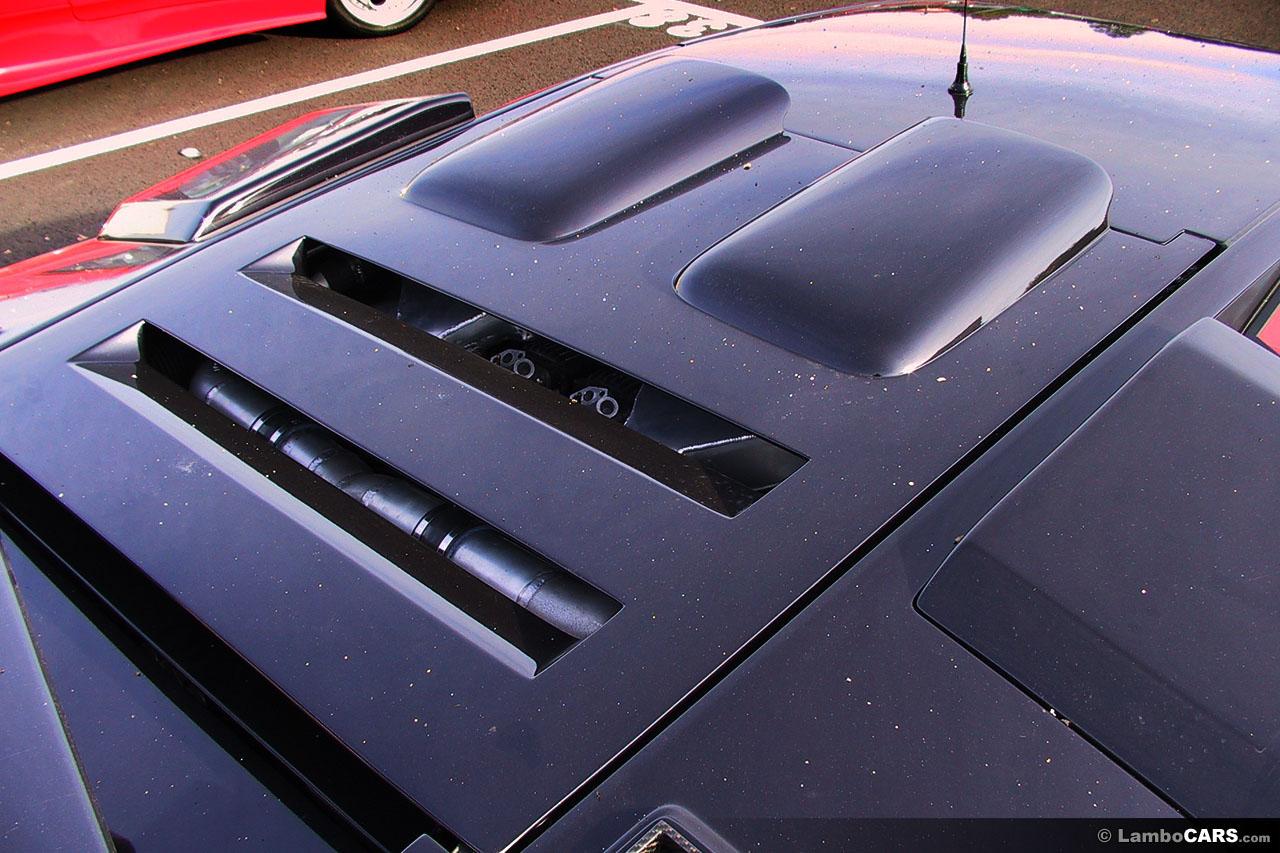 High-Resolution Lamborghini Countach LP400 S Photos