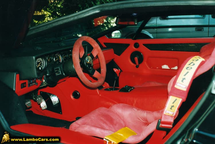 High-Resolution Lamborghini Countach LP400 S Photos