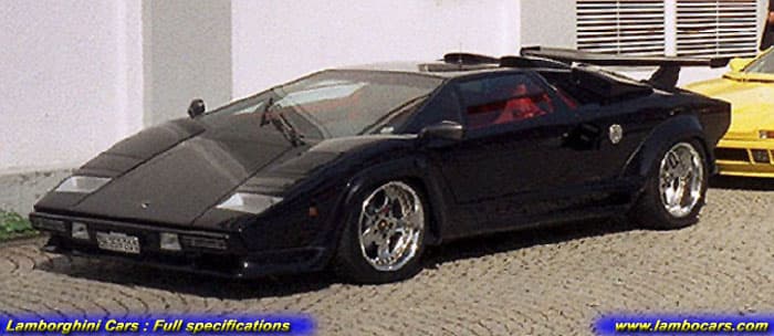 High-Resolution Lamborghini Countach LP400 S Photos