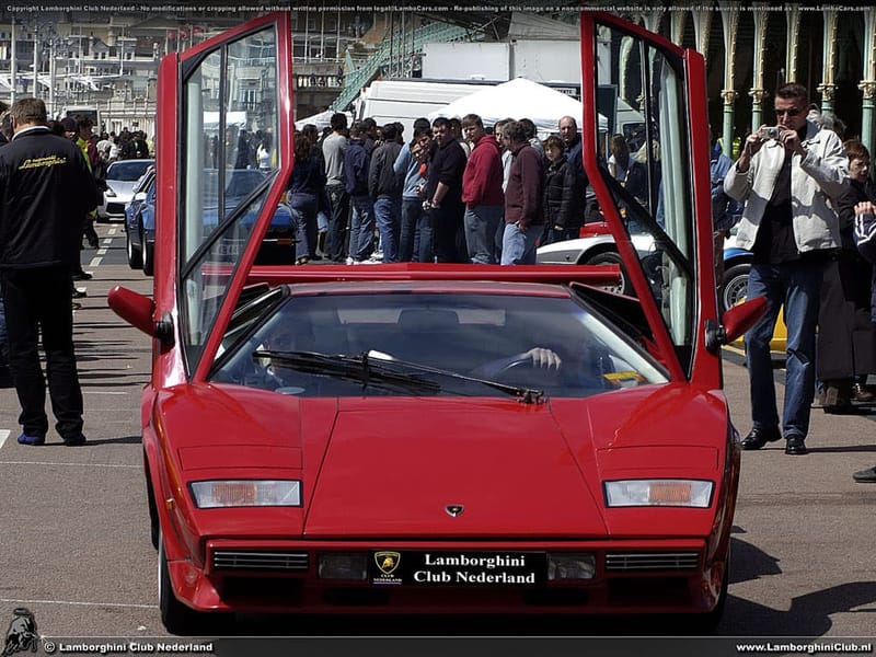 High-Resolution Lamborghini Countach LP500 S Photos