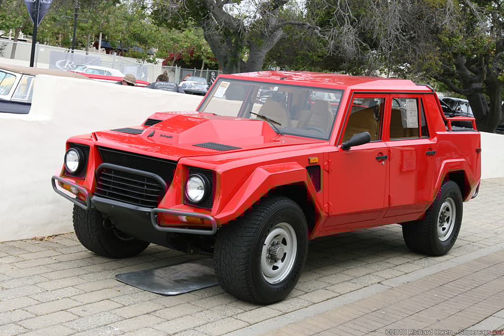 Lamborghini LM002 - Specs & Performance - LamboCARS
