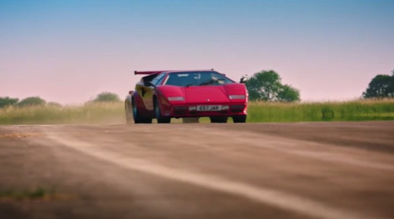 VIDEO: Ferrari Testarossa vs Lamborghini Countach (The Grand Tour ...