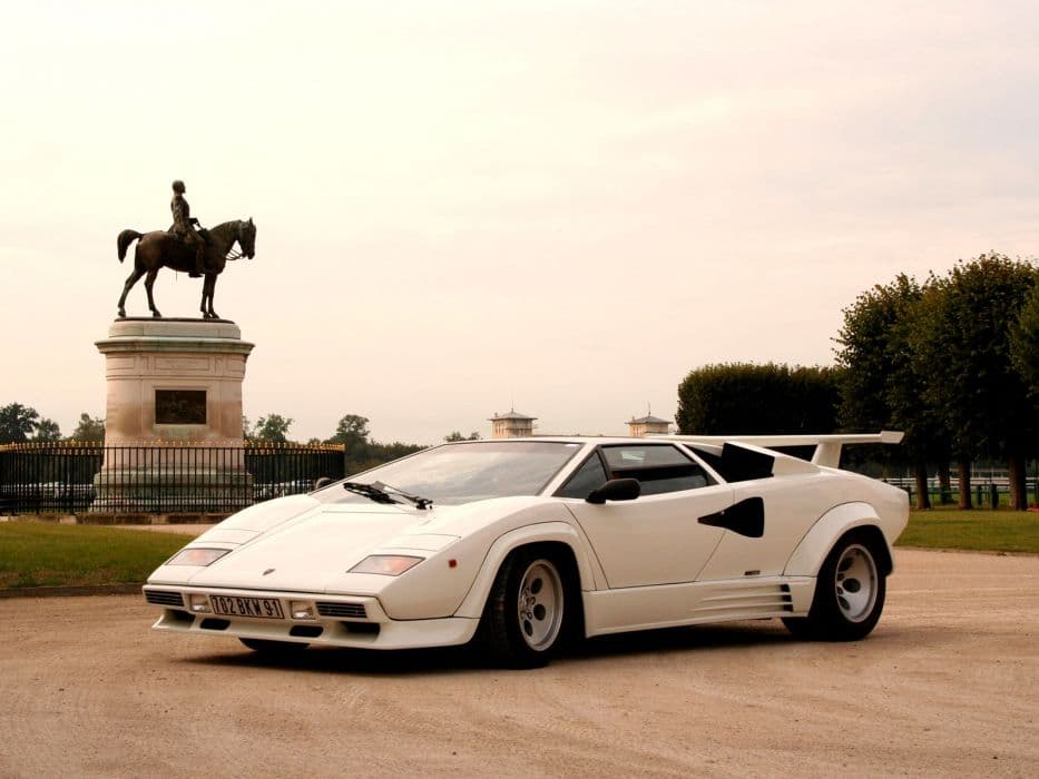 Lamborghini Countach: Review, Price, Specs and Models - LamboCARS