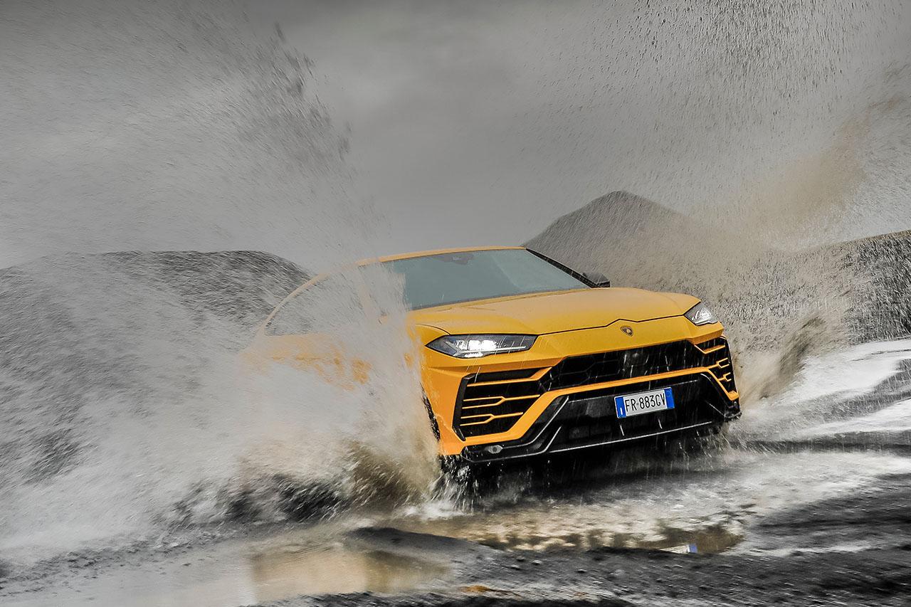 High-Resolution Lamborghini Urus Photos
