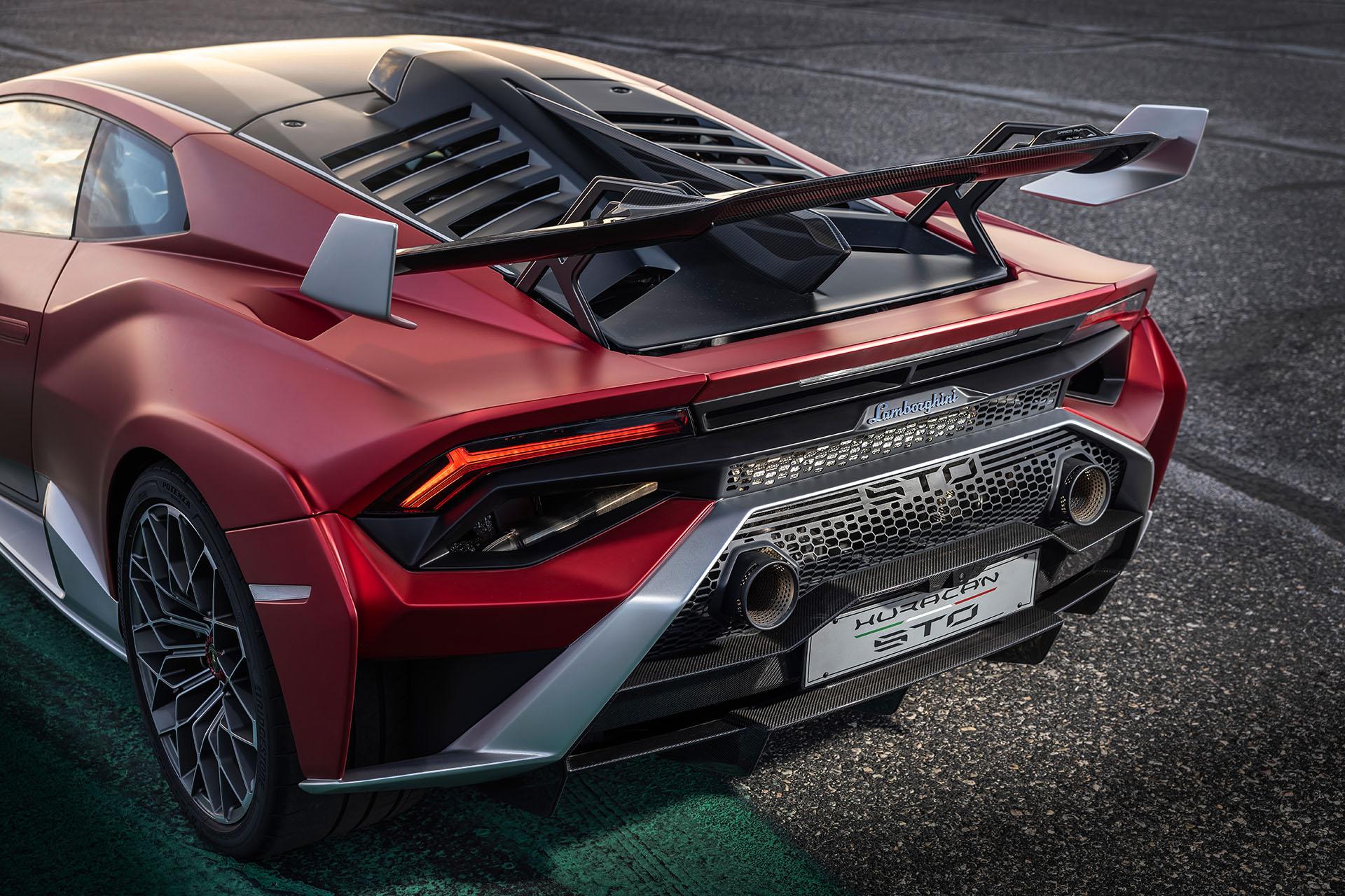 Huracán STO unleashed – Pictures & Gallery - LamboCARS