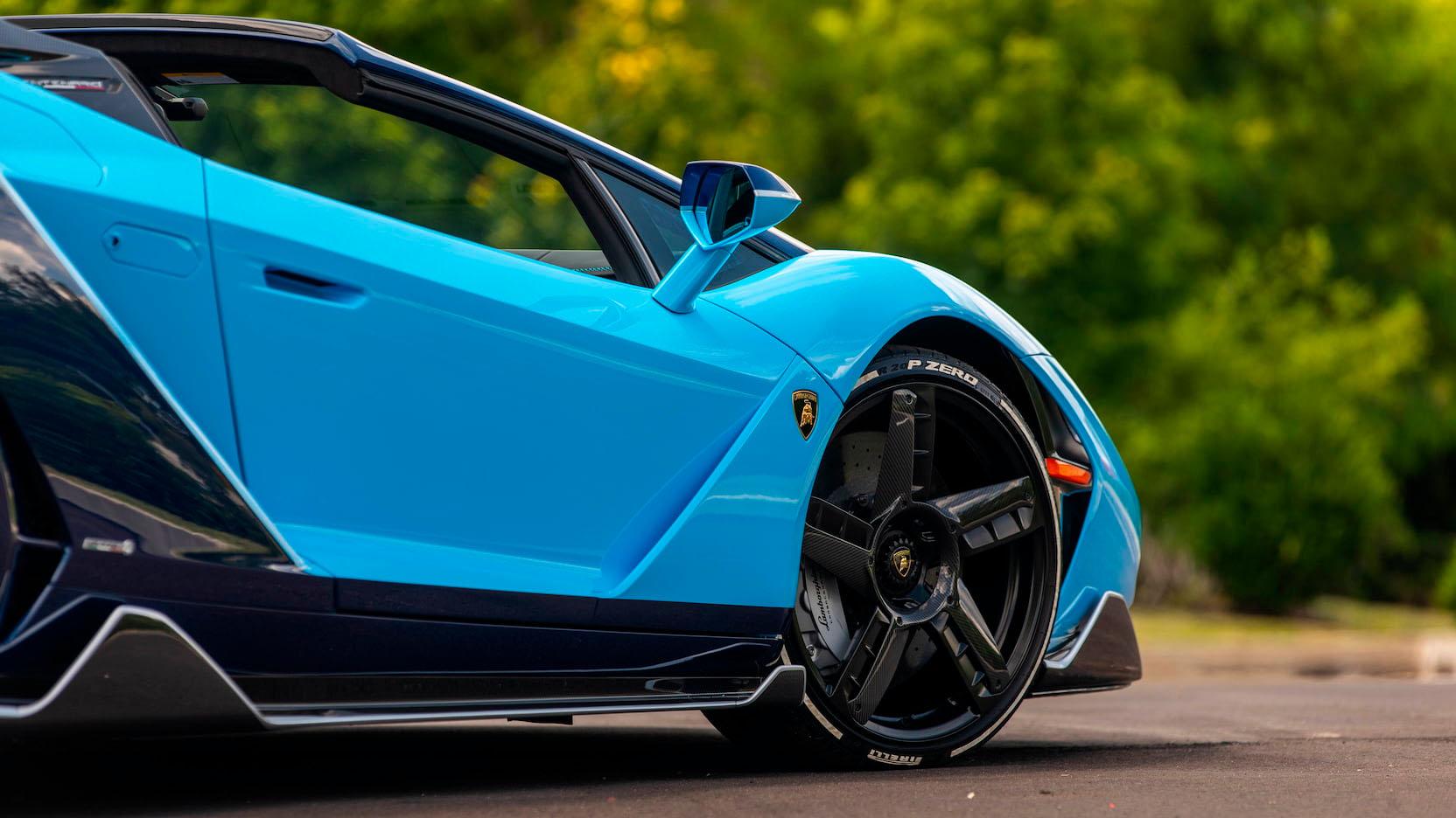 Centenario Roadster goes to auction ... again - LamboCARS