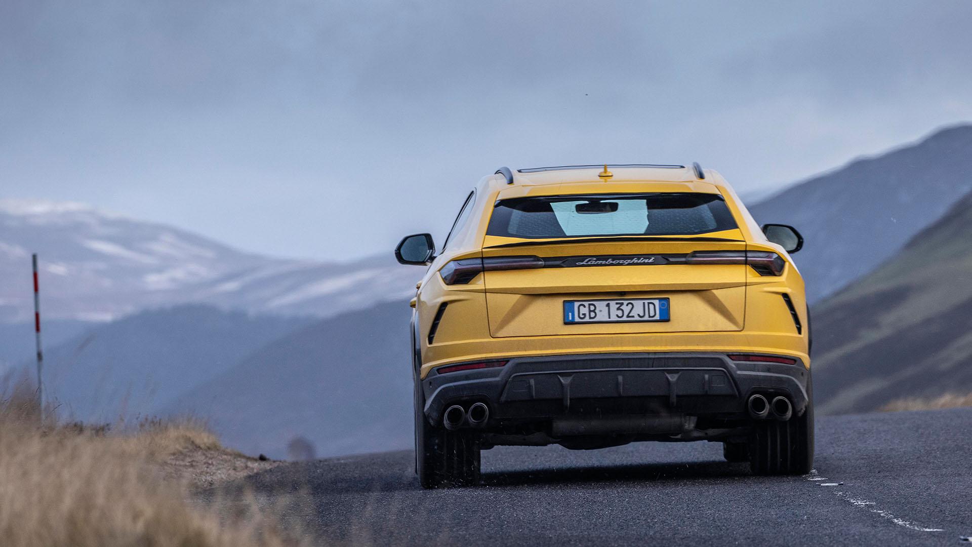 Lamborghini discovers perfect driving routes in Scotland - LamboCARS