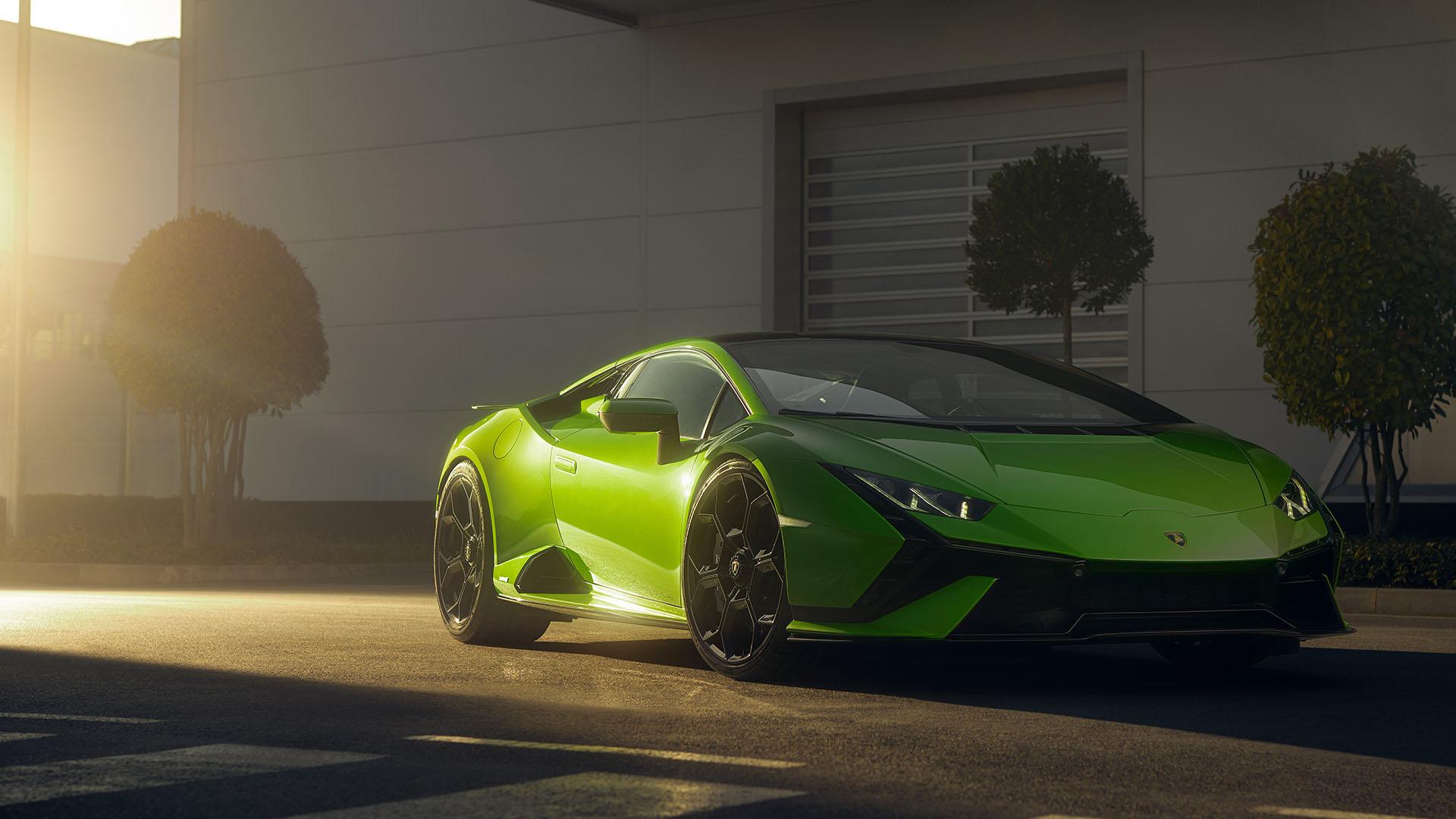 Lamborghini HURACAN GT Guide & History | LamboCARS.com
