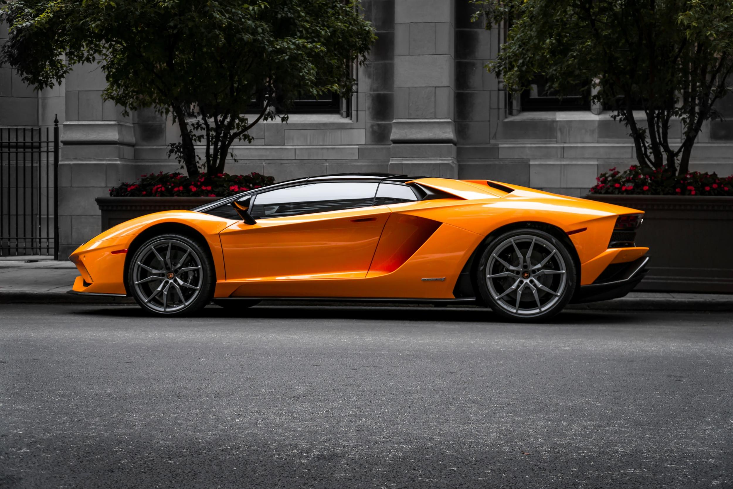 What Does It Cost To Own And Operate A Lambo? - LamboCARS