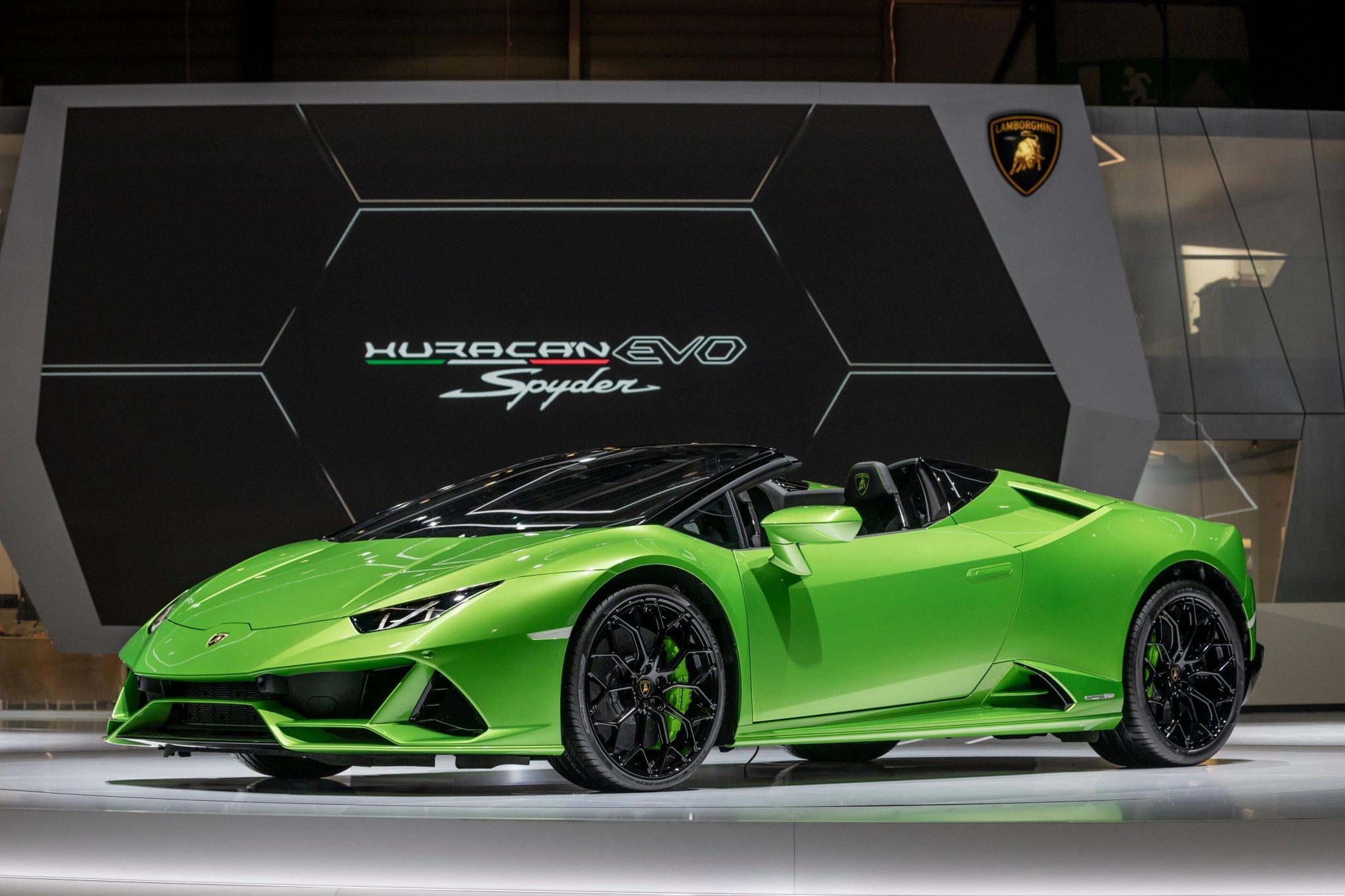 Lamborghini News, Specs, & Model Guides | LamboCARS.com