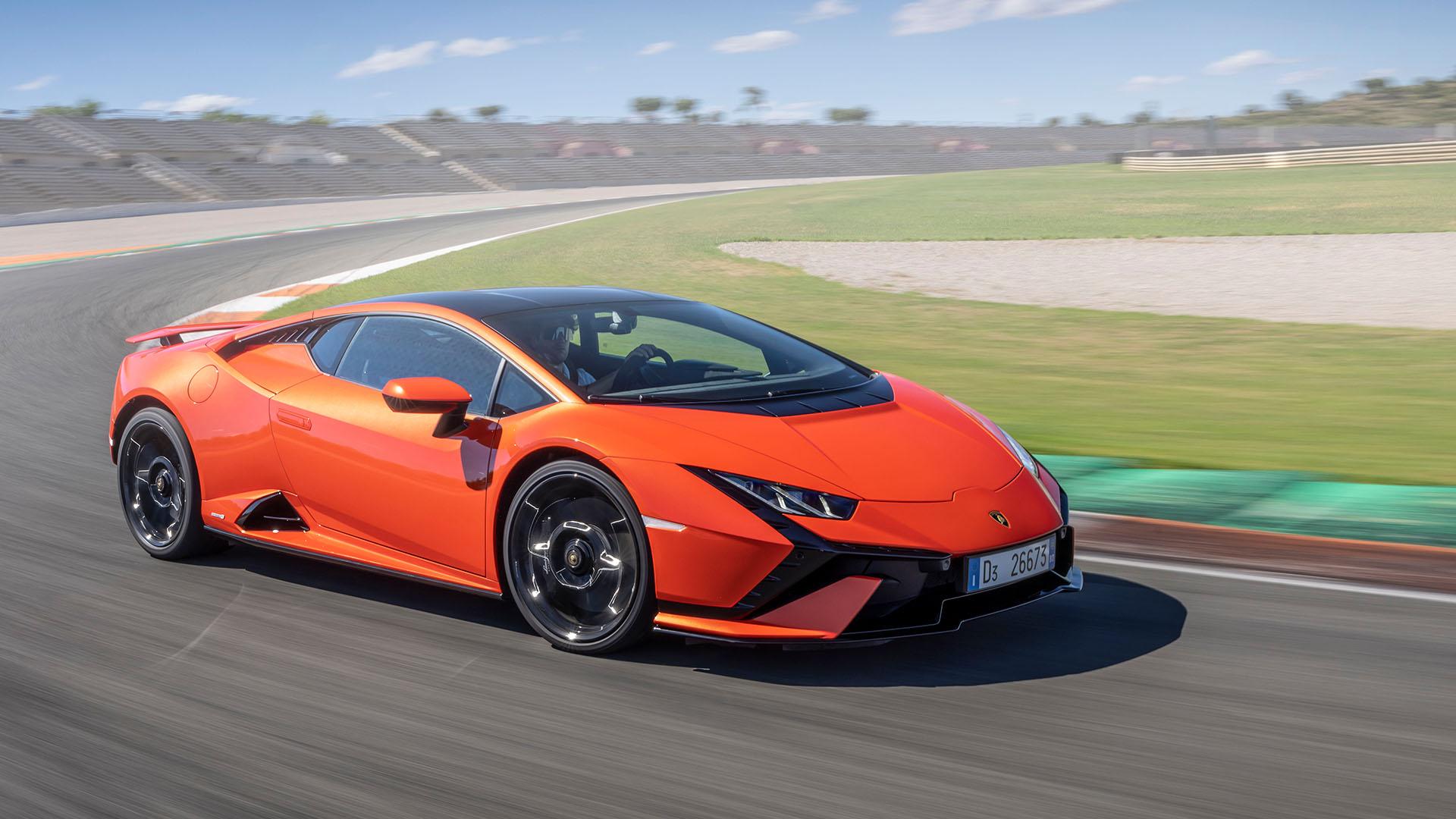 The first videos on the new Lamborghini Huracán Tecnica - LamboCARS