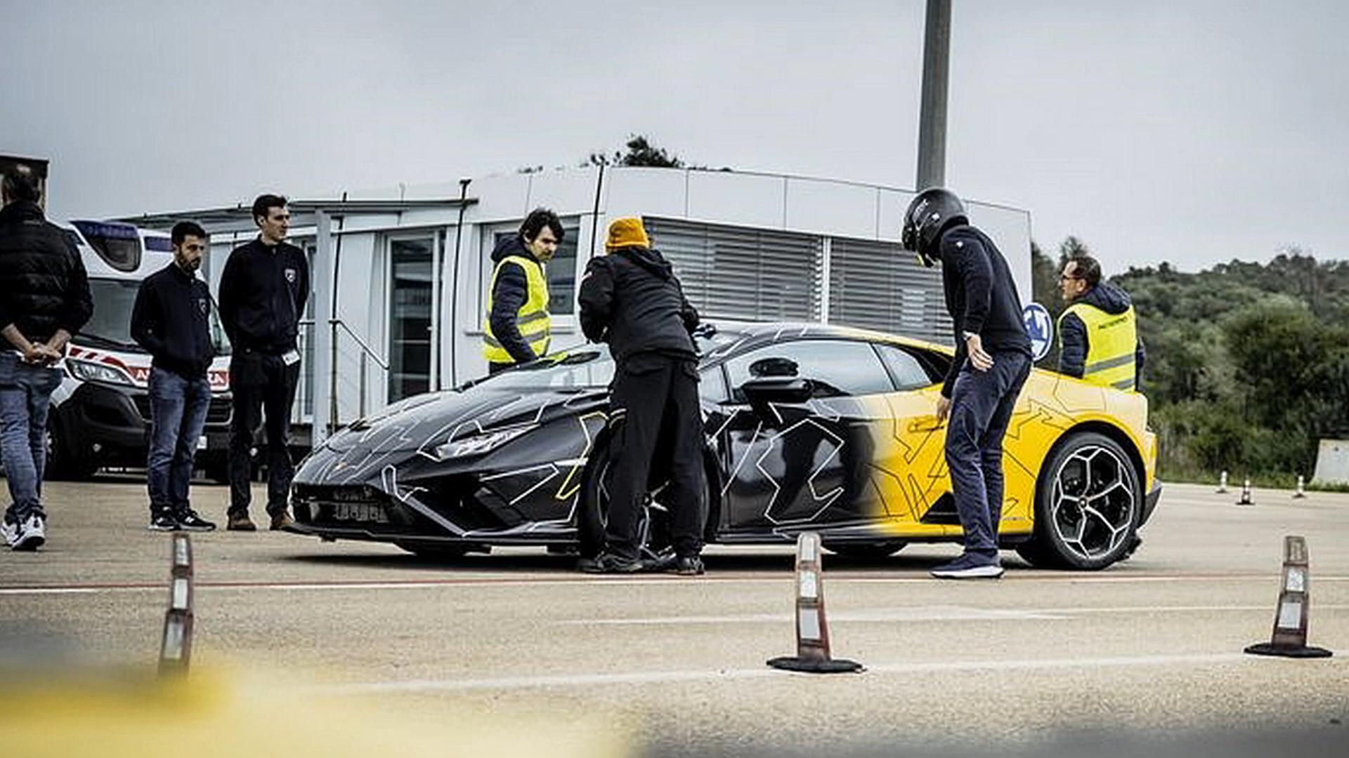 Lamborghini Active Wheel Carrier: The Exclusive Technology Behind The ...